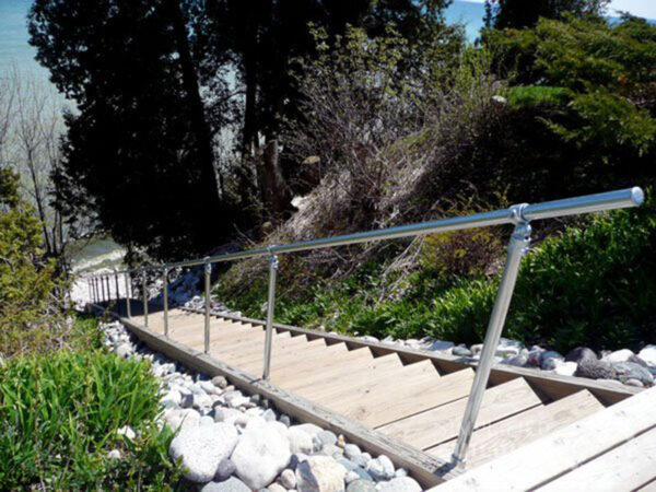 10 Easy Outdoor Handrails You Can Build Yourself | SelectFIT
